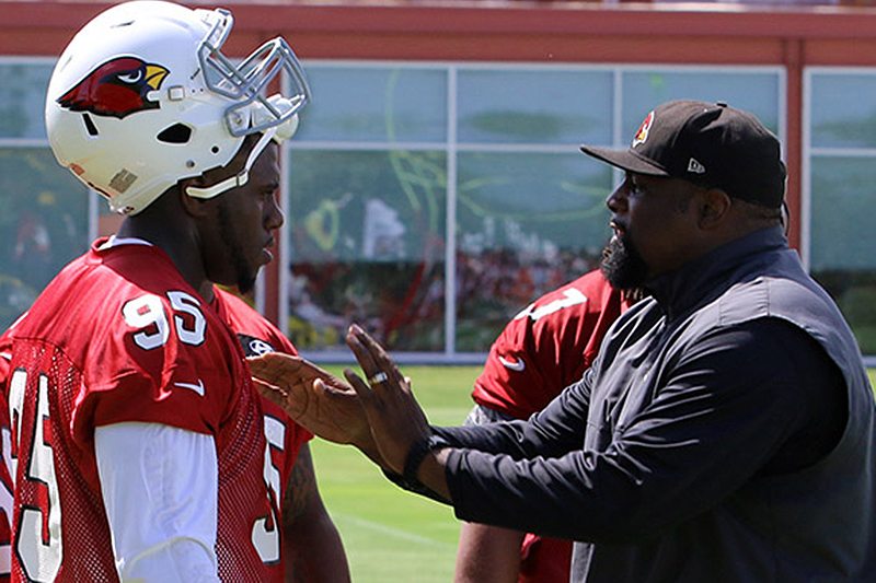 Cover 3: Buckner's Background; 3-4 On The Way For Bucs?