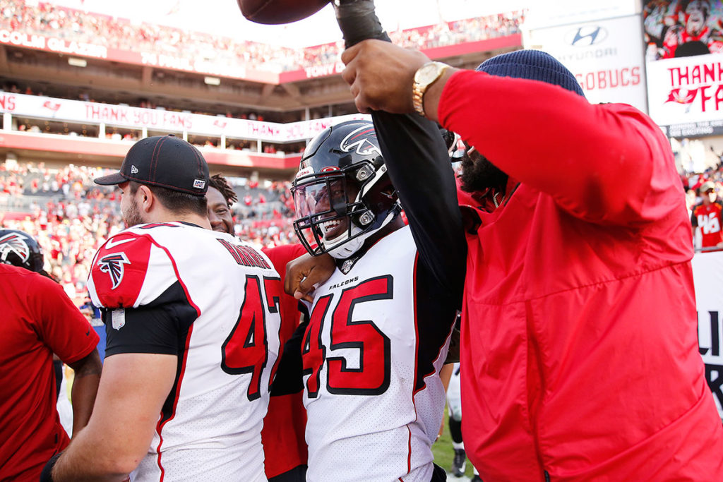 Ranking The NFC South By Position: Linebackers