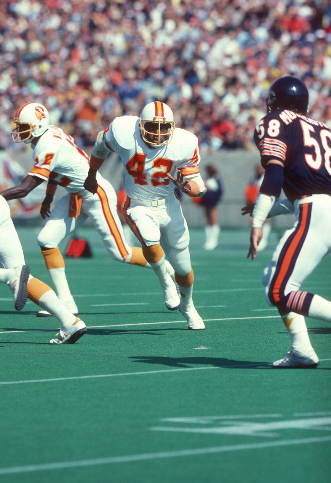 Bucs Throwback Thursday: Williams Remembers Bell's Legacy | Pewter Report