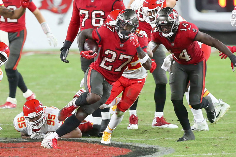 Bucs’ RB Jones To Have Procedure Done