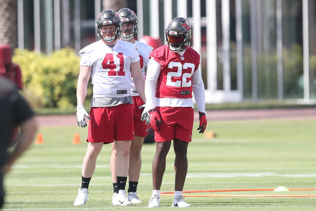 Inside Bucs OTAs 5-17: Defense Gets INTs On Gabbert, Trask