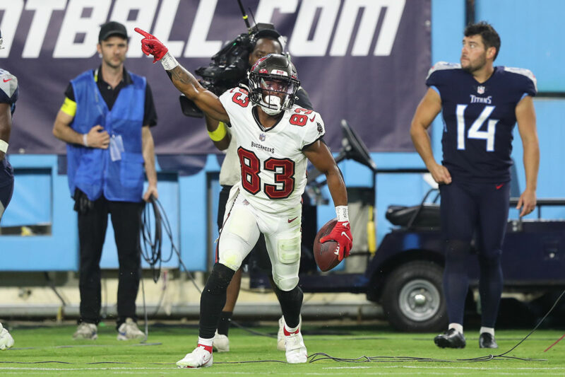 Bucs Activate LB, Elevate 2 From Practice Squad