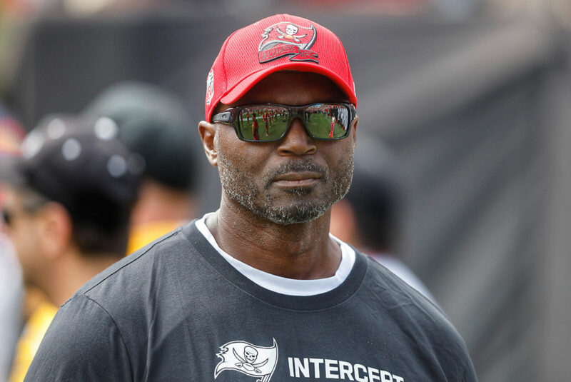 WATCH: Baker Mayfield Goes Undercover As Bucs Fan "Gus Swayze"