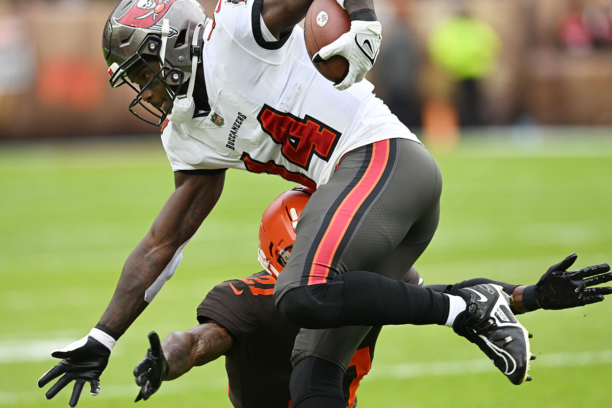 Bucs WR Godwin Close To 1,000 Yards And A Team Record