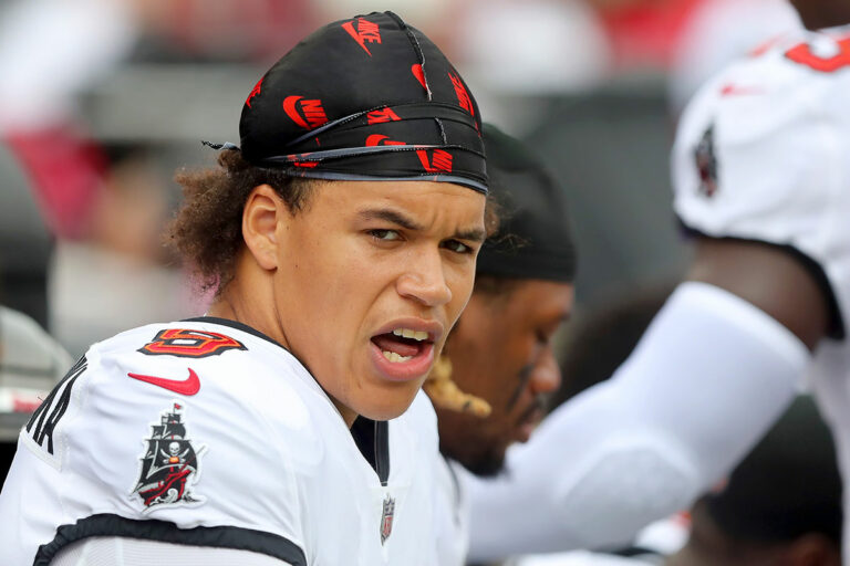 How Can Joe Tryon-Shoyinka Earn His 5th-Year Option?