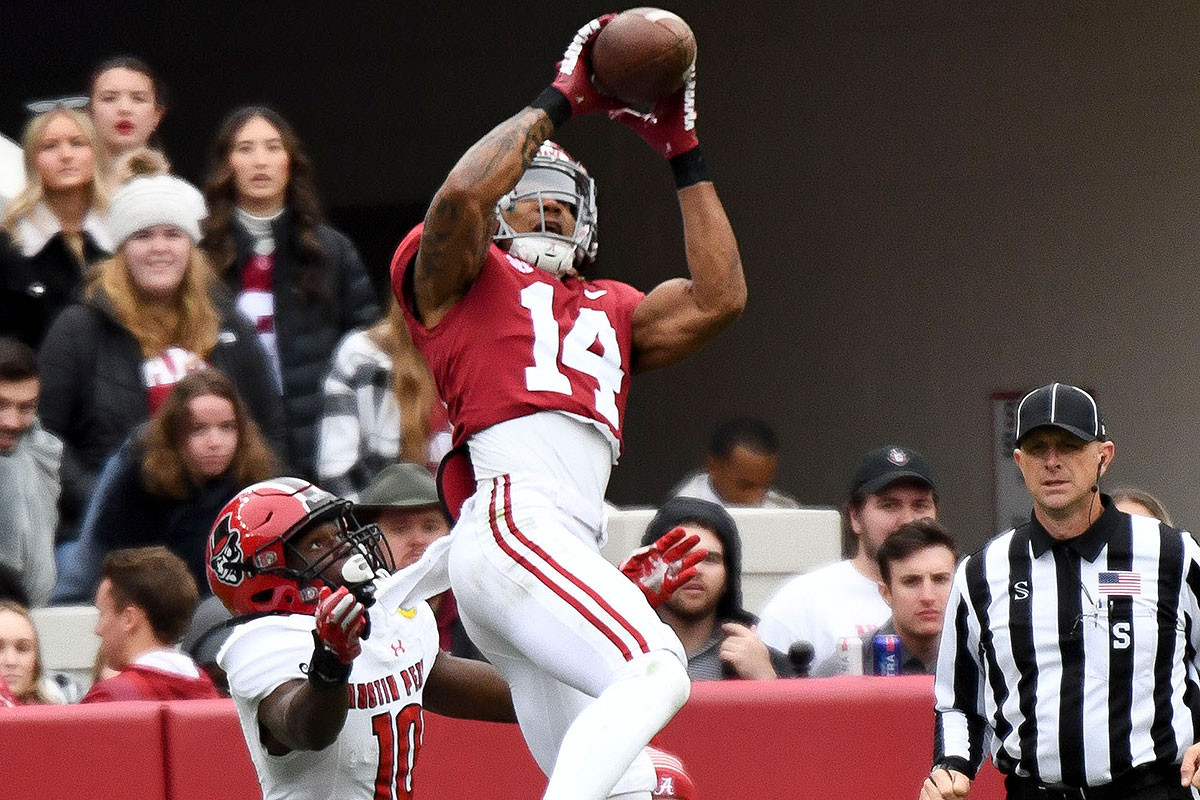 Bucs Monday Mailbag: Barrett Recovery, 2023 Draft Questions