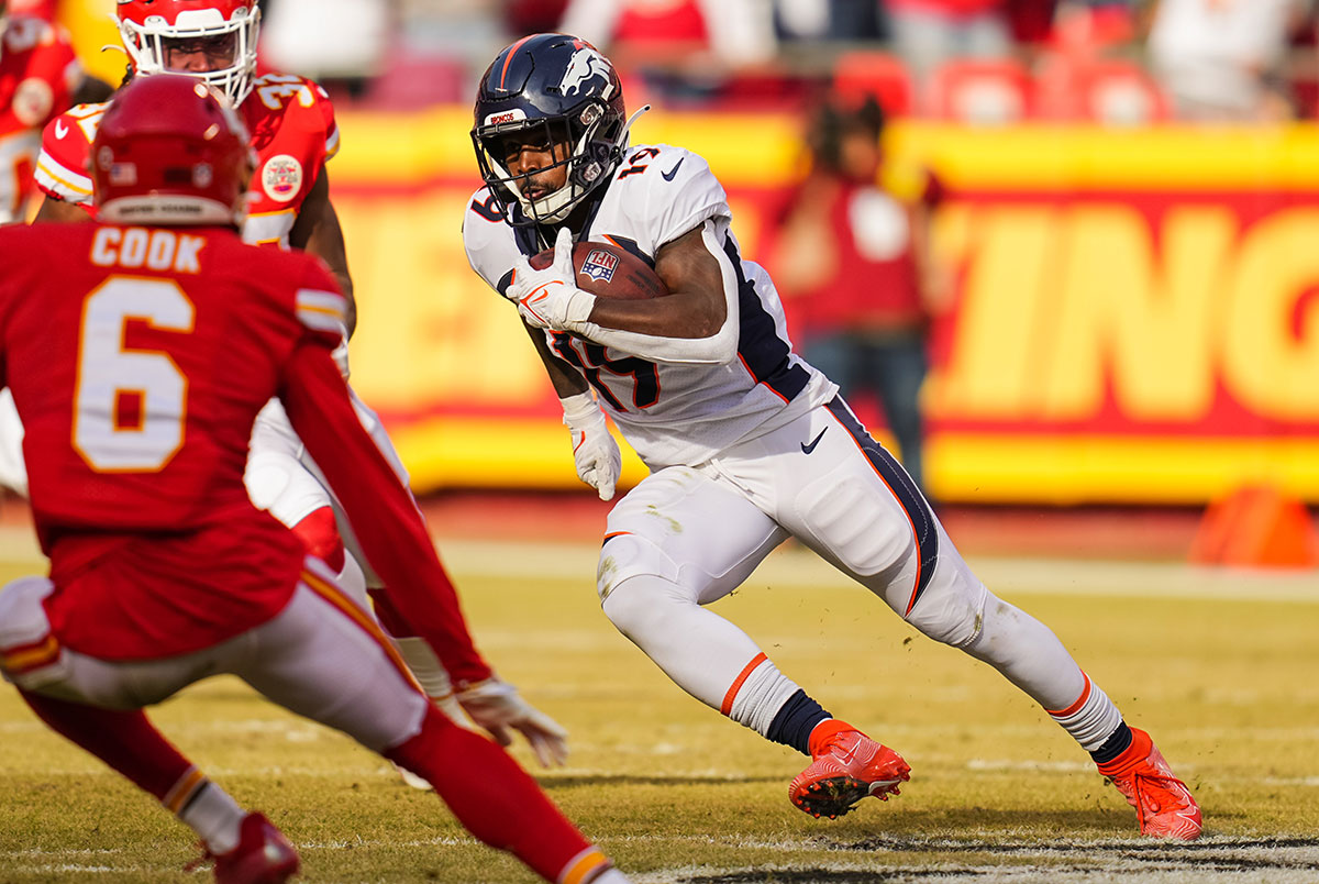 Bucs Sign Veteran RB