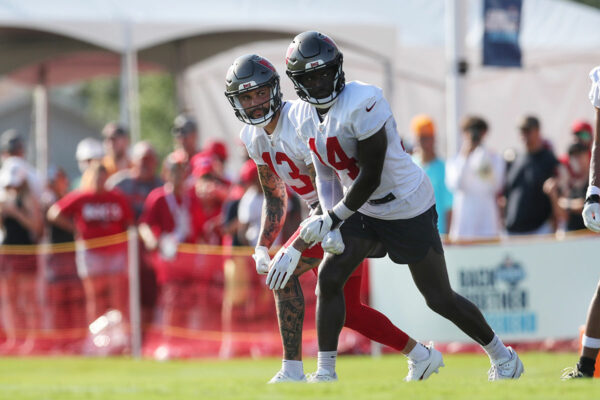 Bucs Camp Insider 7-30: Mike Evans, Chris Godwin Dominate