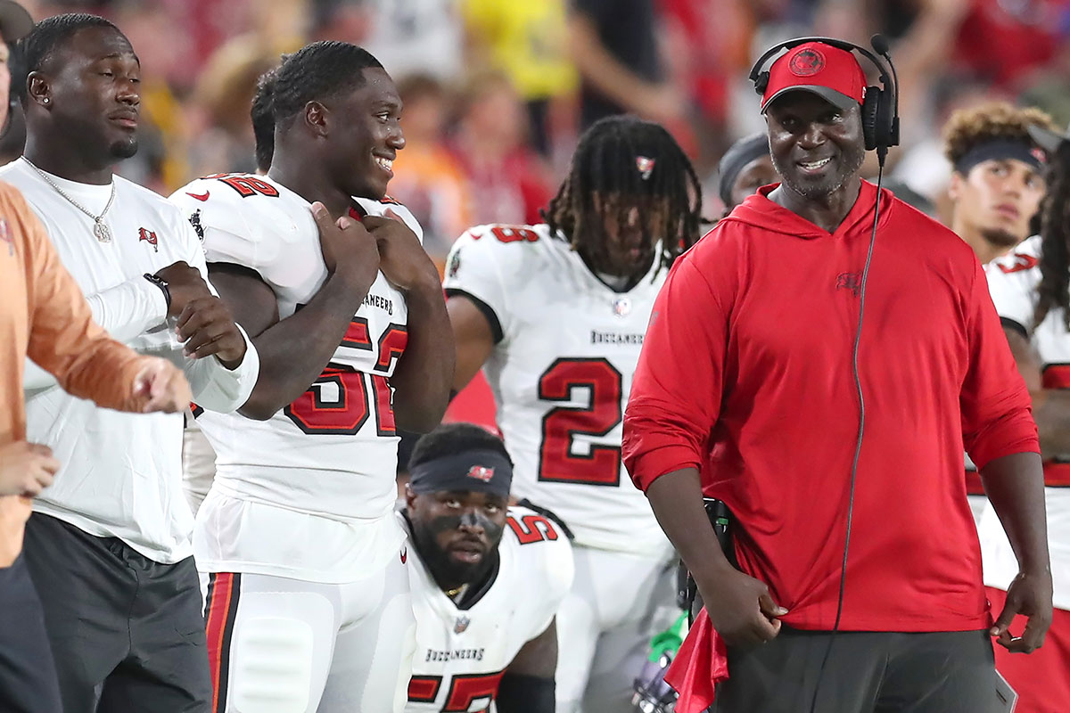 K.J. Britt Is A Trash-Talkin', Old-School Bucs Linebacker