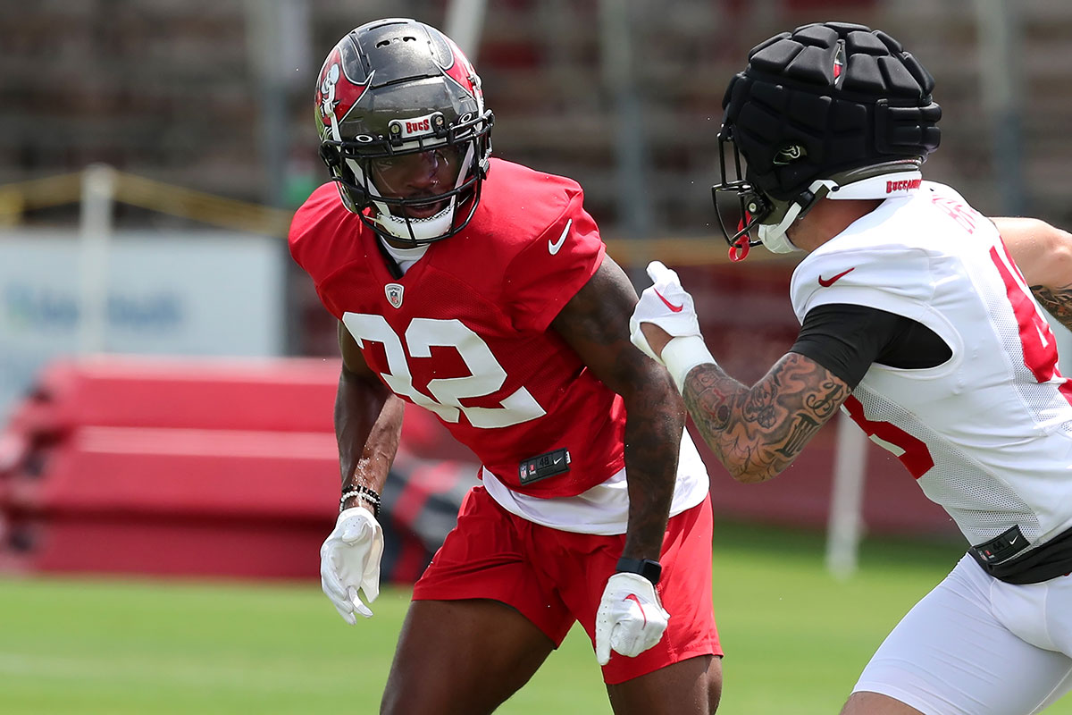 Bucs Camp Insider 8-14: Drops And Misfires | Pewter Report