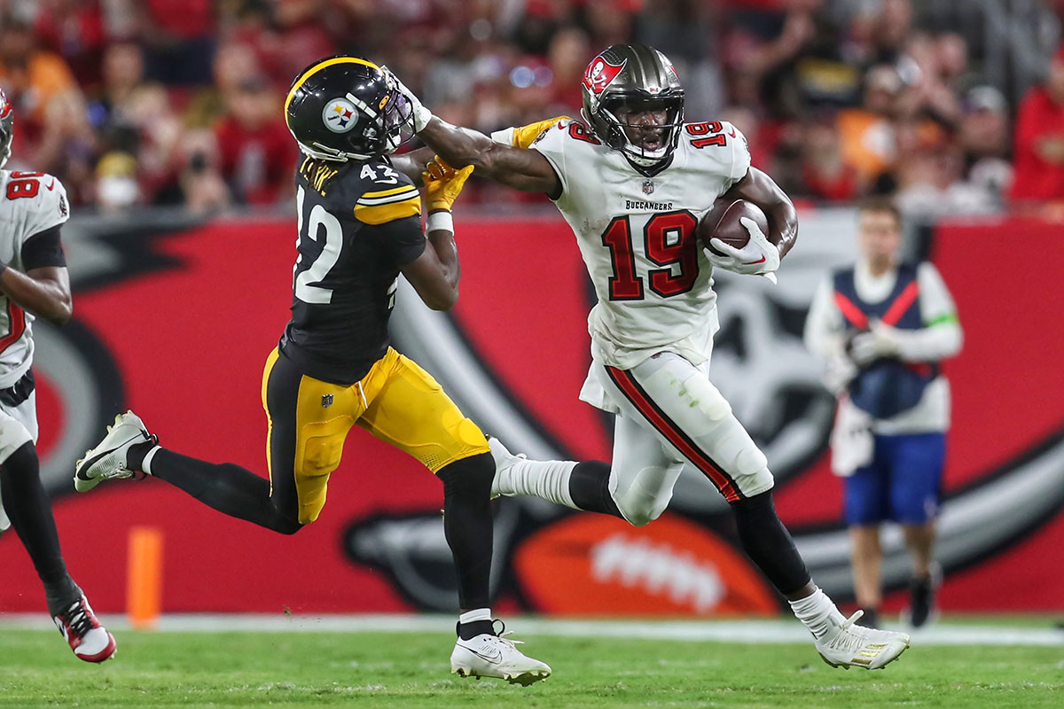 Bucs' WR Competition Remains "Wide-Open"