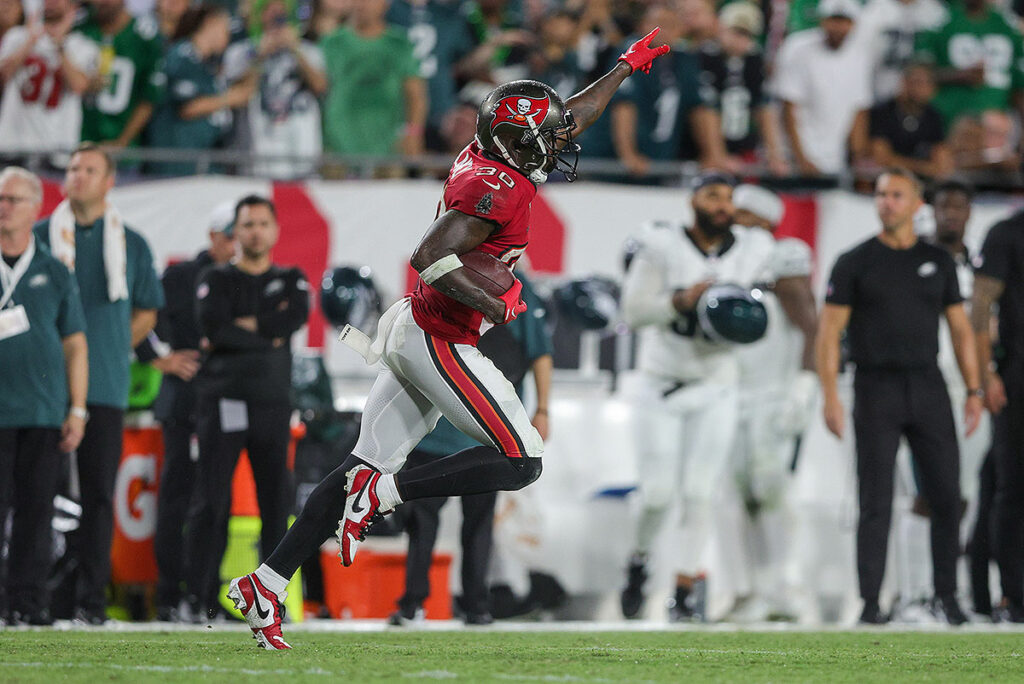 2-Point Conversion: It's Time For Bucs To Bench Some Players