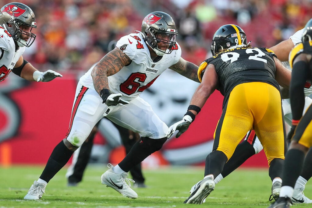 Bucs Have New Starter At LG For TNF