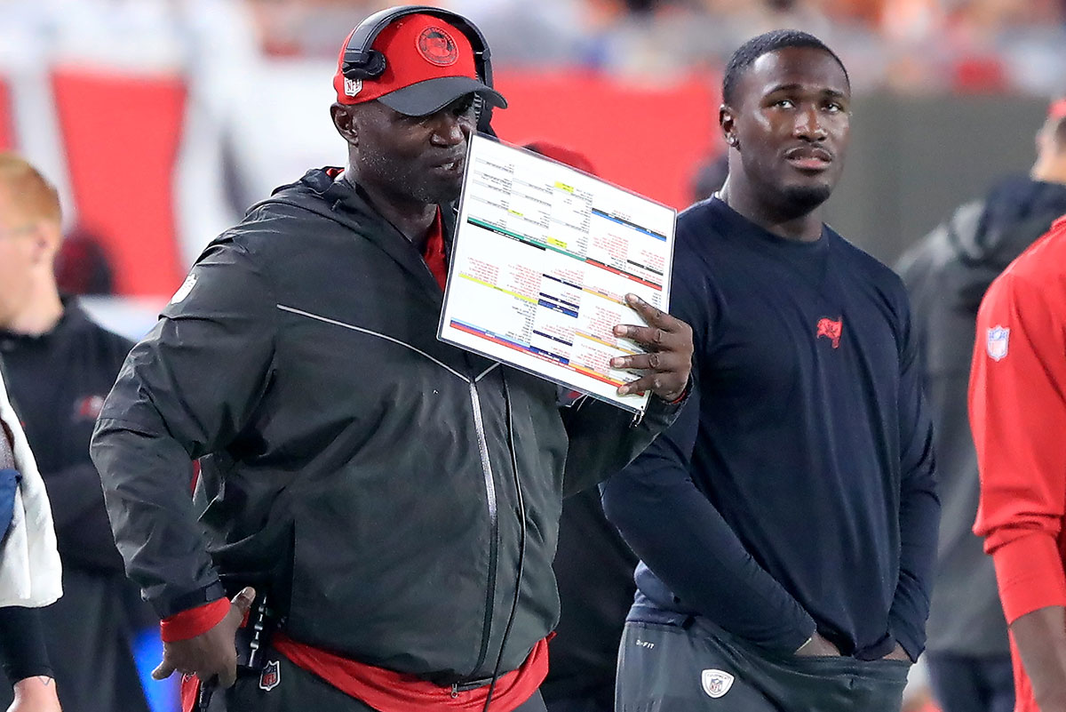 2-Point Conversion: Bucs Benched Devin White For K.J. Britt