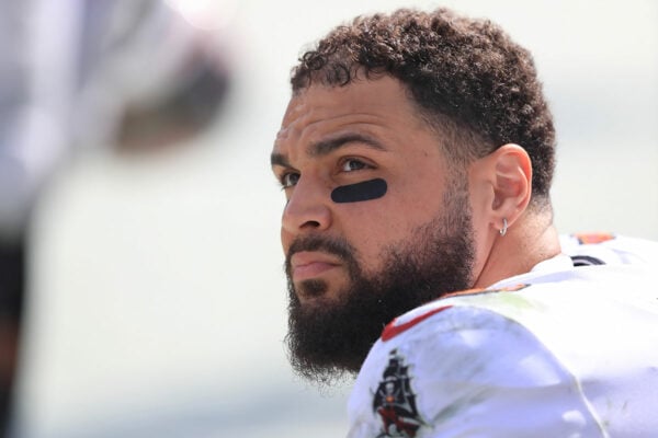 BREAKING: Mike Evans Leaves The Bucs