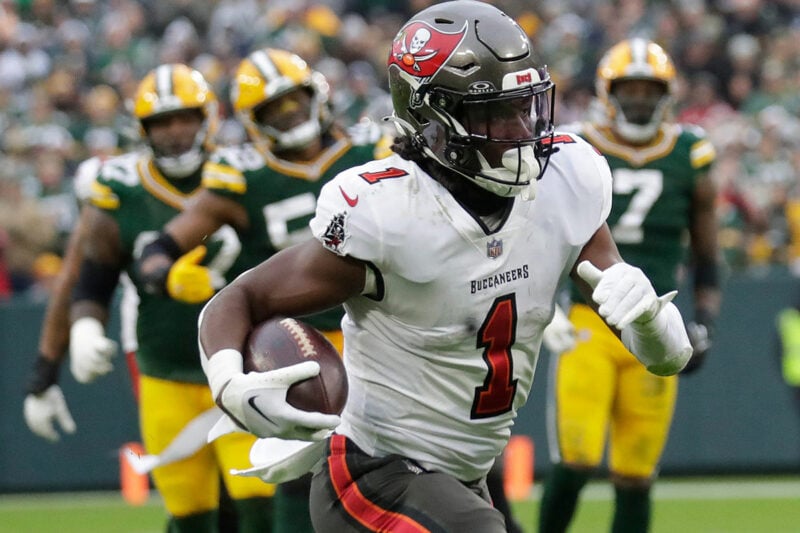 Rachaad White 1,000-Yard Season Watch: Week 15