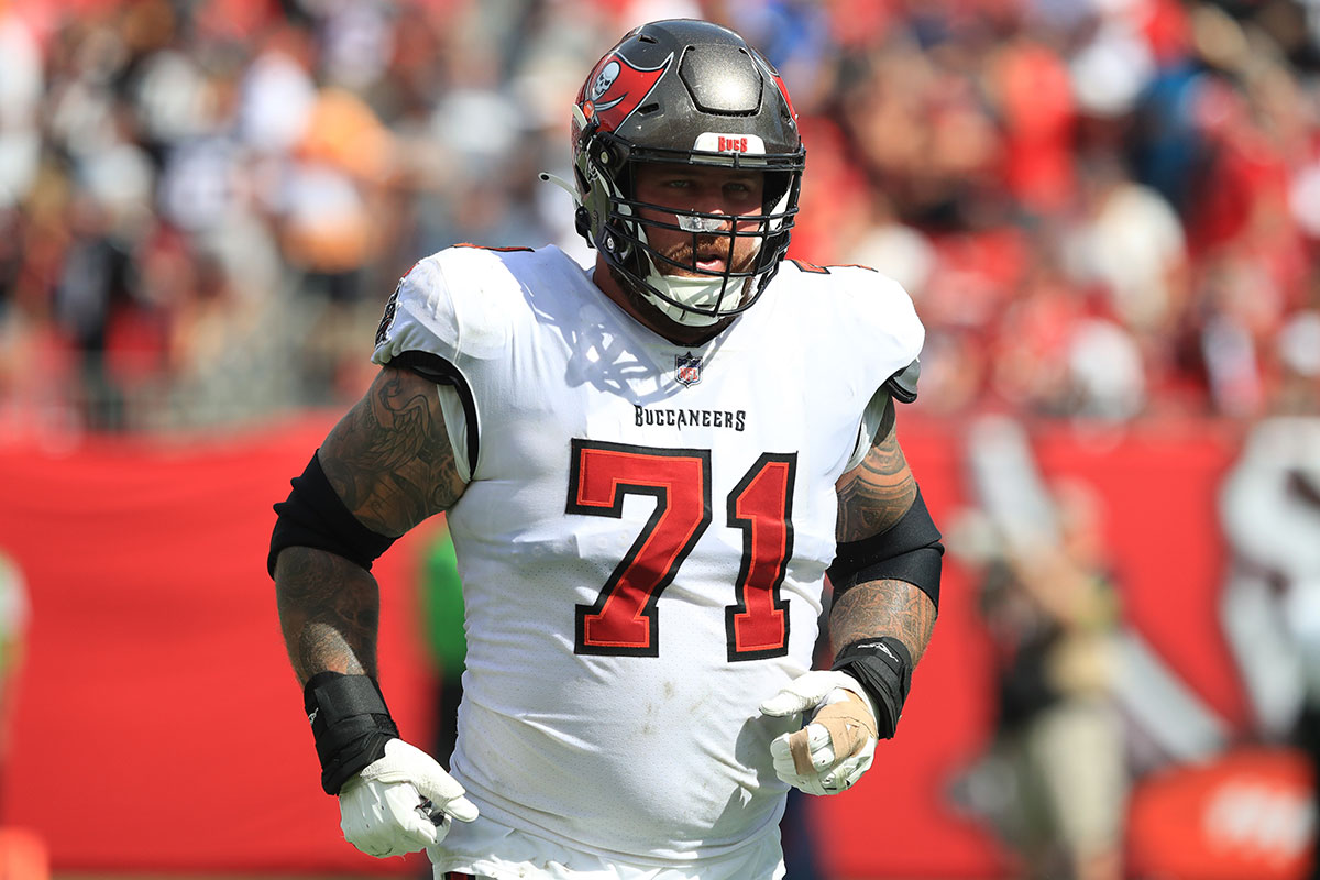 Bucs Should Consider Switch Back To LG Matt Feiler