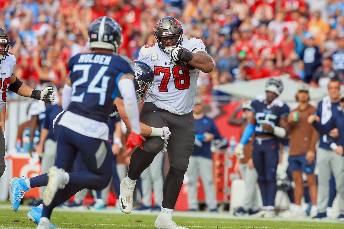 How High Does Tristan Wirfs Rank Among Top 10 NFL OTs?