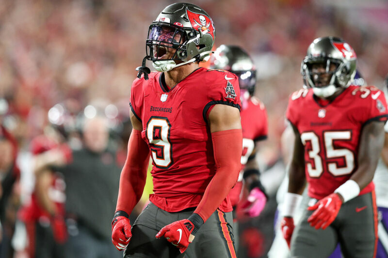 Joe Tryon-Shoyinka Signs With AFC Team