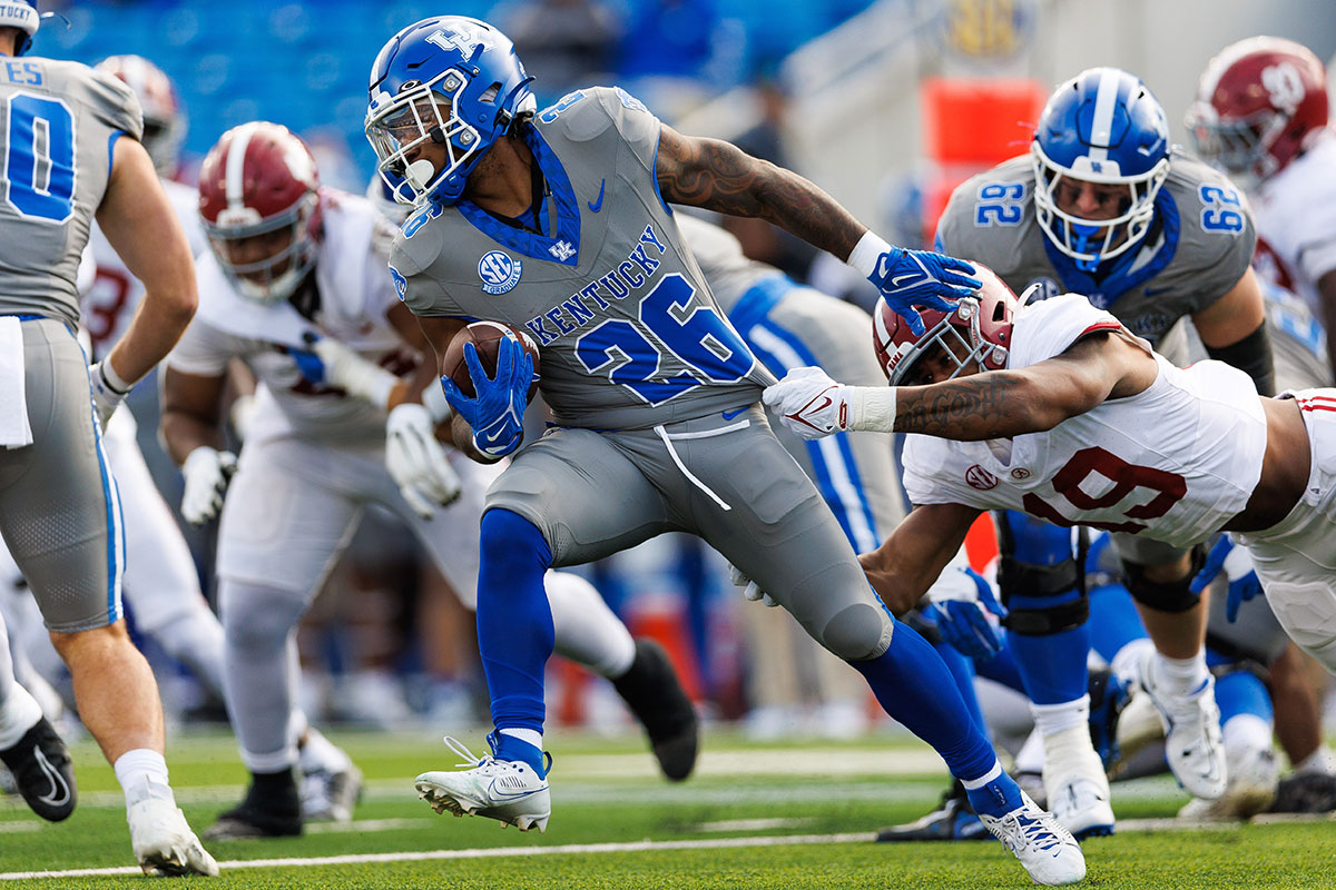 Bucs Sign 2 Tryout Players, Waive 2 Others