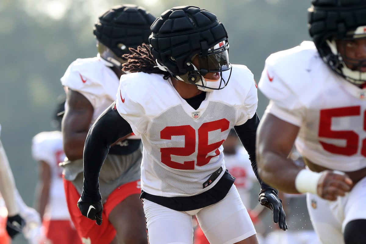 Kaevon Merriweather "Flying Around," Making Plays For Bucs