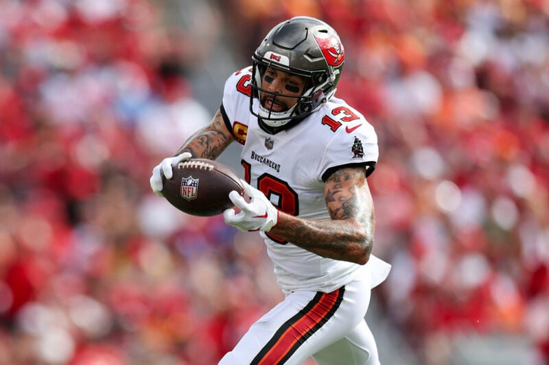 BREAKING: Mike Evans Reaches 1,000 Yards For 11th Straight Season