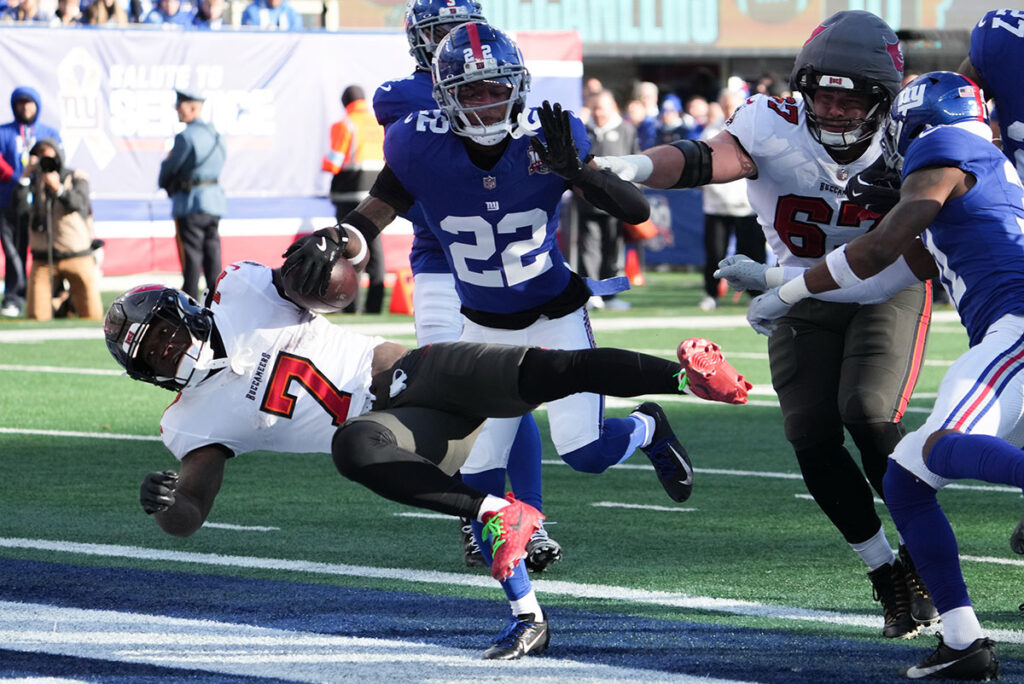 2-Point Conversion: Bucs Have A "Get Well" Game vs. Giants