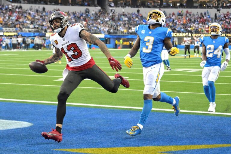 BREAKING: Mike Evans Reaches 1,000 Yards For 11th Straight Season