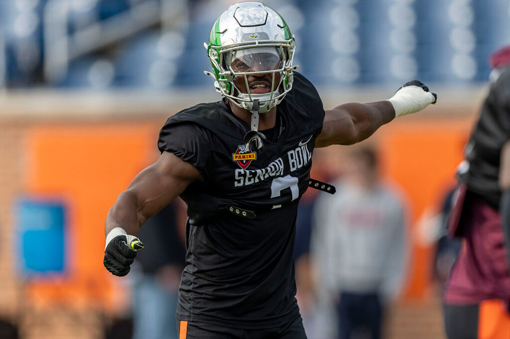 Jeffrey Bassa "Respects" Bucky Irving, Desires To Be "Do-It-All Linebacker"