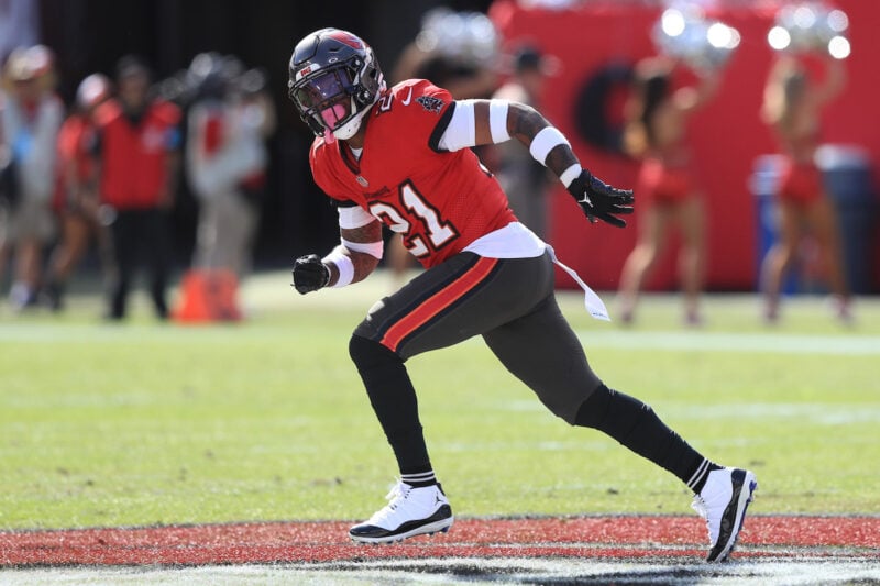 Mike Edwards Signs With AFC Team