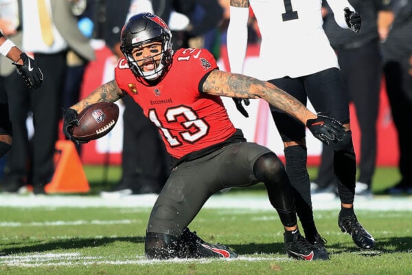 Mike Evans Grinded It Out To Get 1,000 Yards And Make History