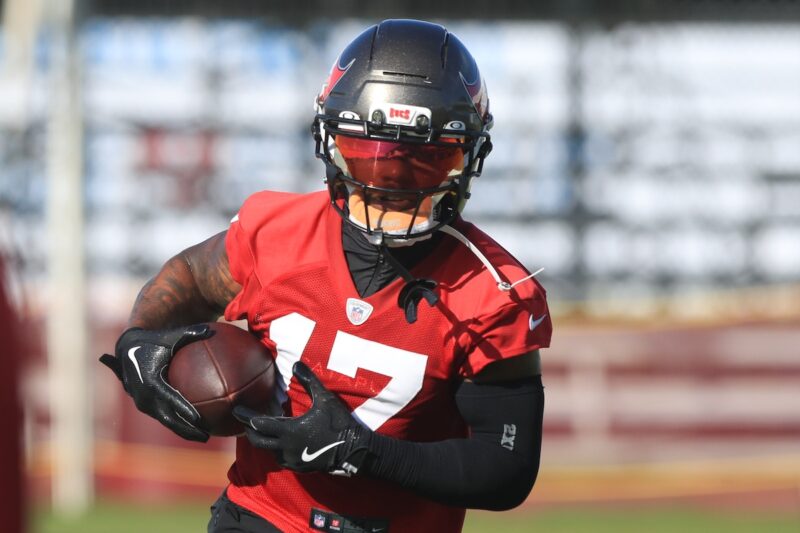 Sterling Shepard Injecting Bucs With Energy, Experience, And Playmaking