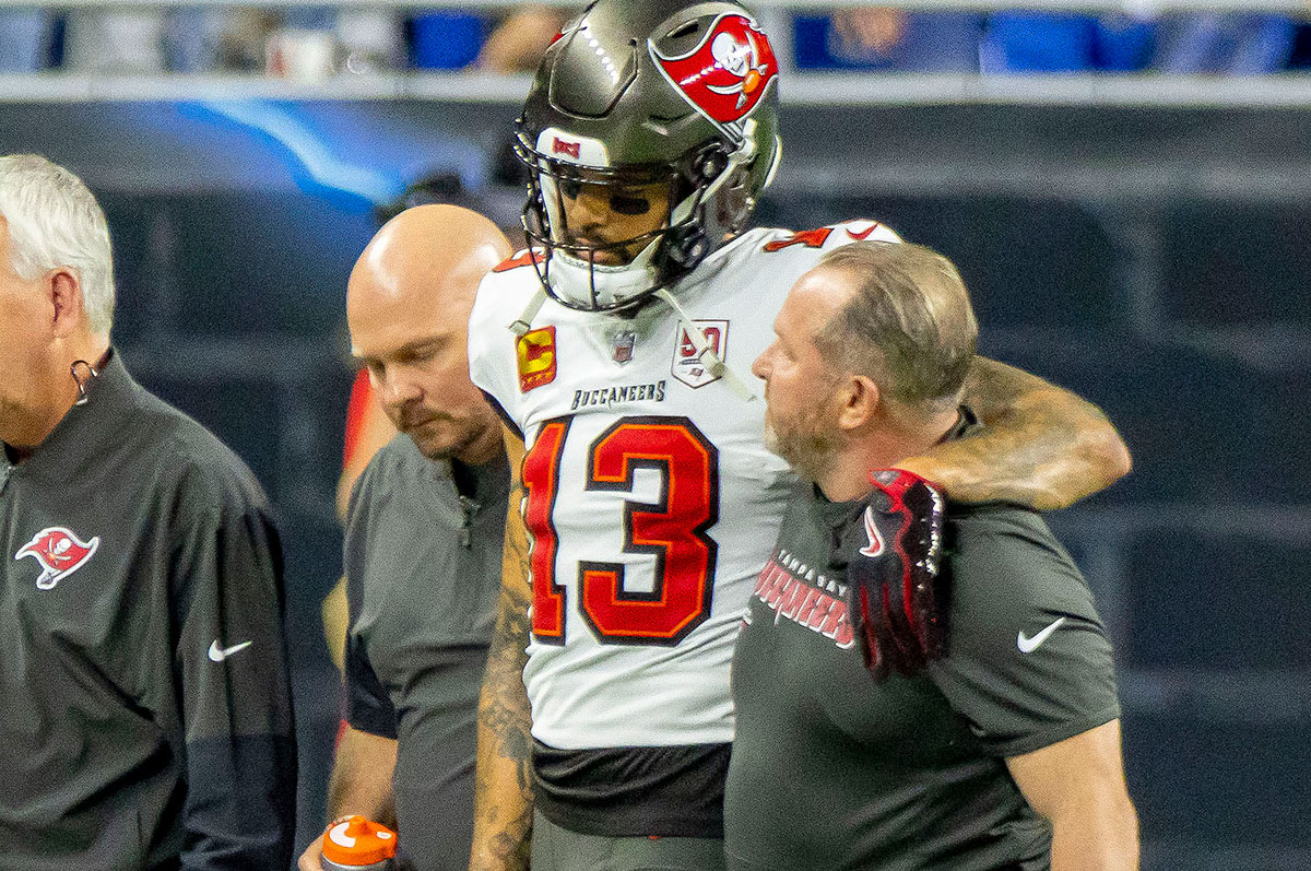 BREAKING: Mike Evans' Injury Feared To Be Season-Ending