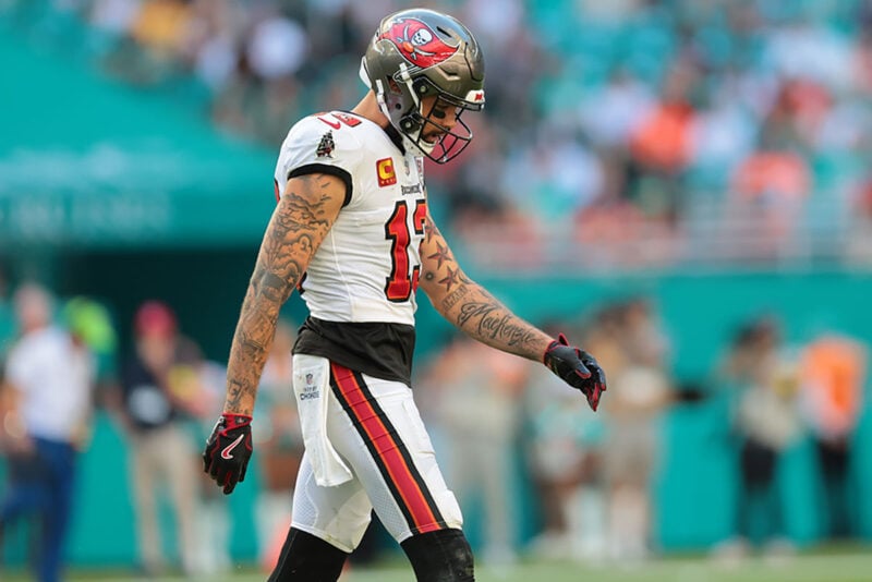 What Did Bucs Legends Think Of Mike Evans' Decision To Leave Tampa Bay?